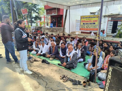 Betul Postal Workers Strike: ग्रामीण डाक सेवकों की अनिश्चितकालीन हड़ताल ...